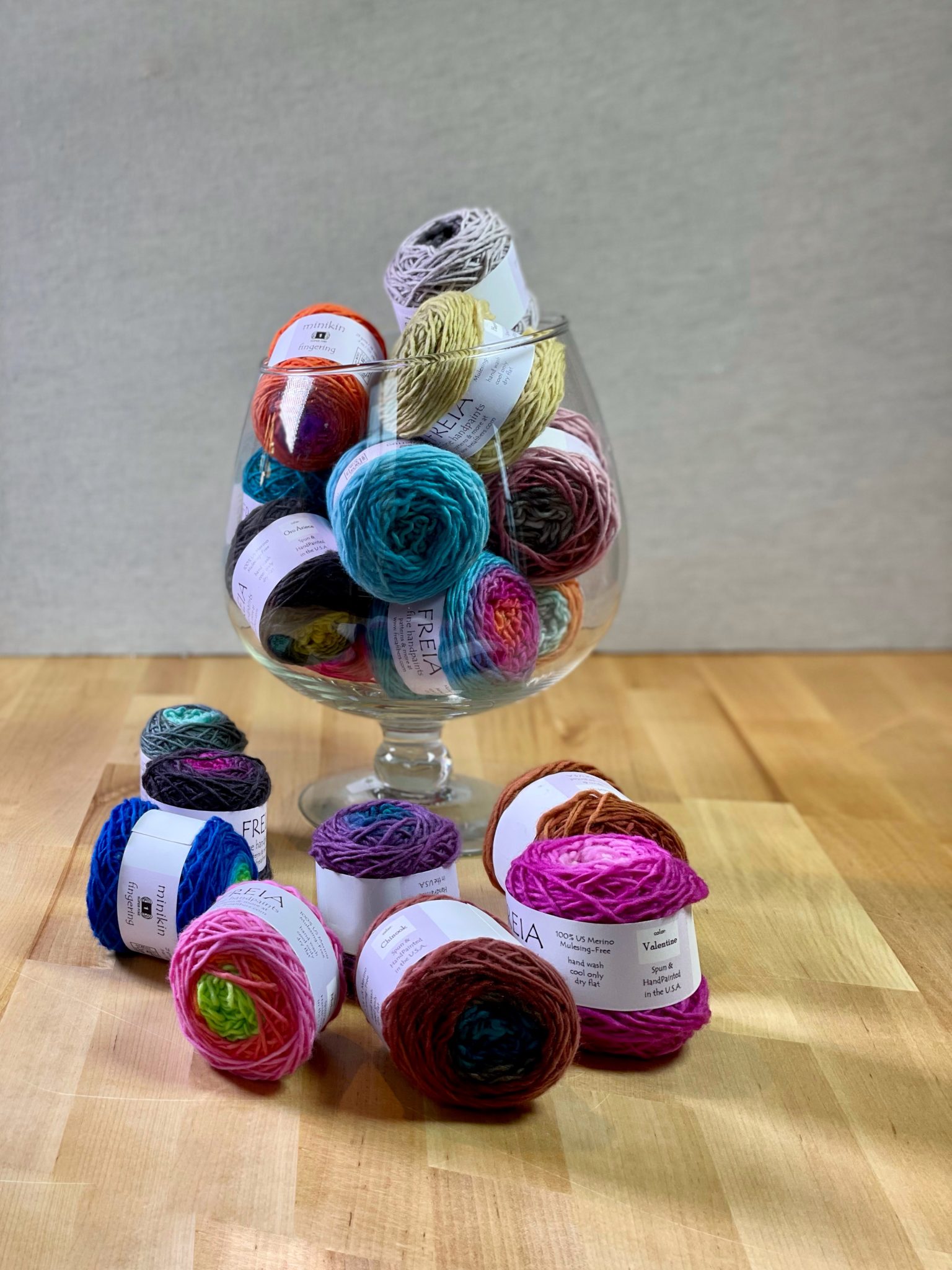 Just Landed! A big batch of delectable Freia Minikins and a new pattern ...